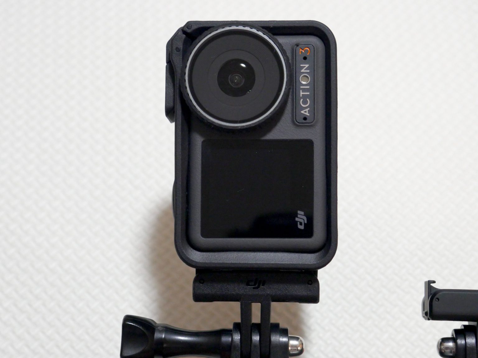 Vol.63 DJI、 Osmo Action3登場！シーンに合わせたブレ補正や縦向き動画撮影が楽しいぞ[Reviews] – DRONE