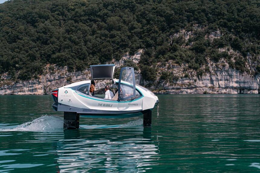 SeaBubbles、仏初のゼロエミッション「空飛ぶ」水中翼船による商業サービスを開始 – DRONE