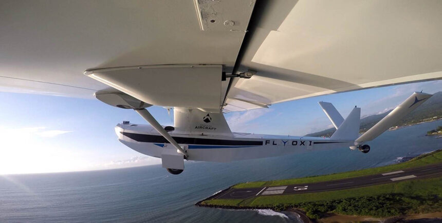 Singular Aircraft、水陸両用の無人航空機「FLYOX I」はカスタム可能な多機能UAV。ペイロードは1,850kg、60時間以上飛行し、水上でも離発着できる – DRONE