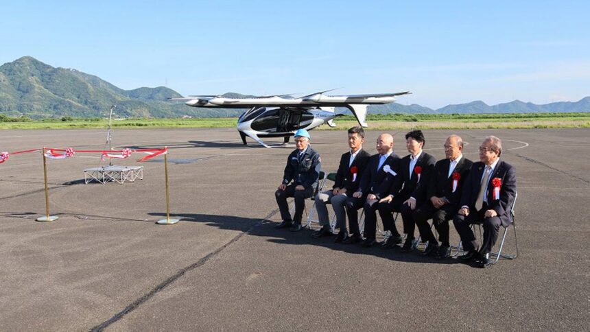 MASC、AutoFlight製のeVTOL「V2000CG」を公開。400kg積載して最大250km飛行できる – DRONE