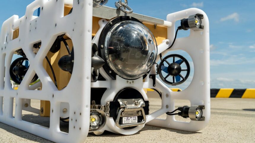 FullDepth、新型の国産産業用水中ドローン「DiveUnit KAI」、「DiveUnit 300 Lite」、「DiveUnit HAYATE」を販売開始。また国際ドローン展で展示 ...