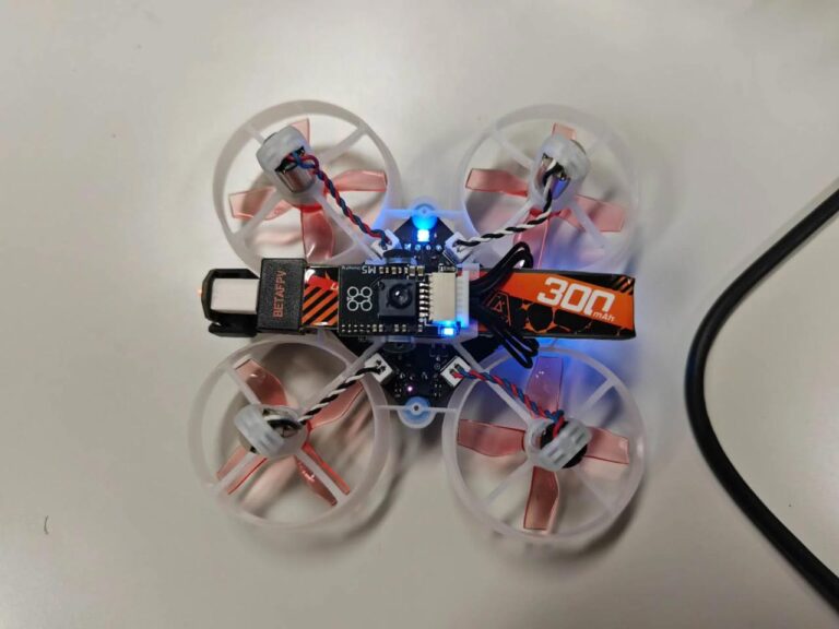 プログラマブルなドローンとコントローラ「M5Stamp Fly」「M5Atom Joystick」が発売開始 – DRONE