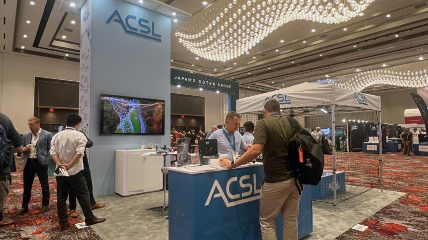 ACSLの米子会社ACSL, Inc.が新型コントローラーと新型サーモカメラを展示[Commercial UAV EXPO] – DRONE