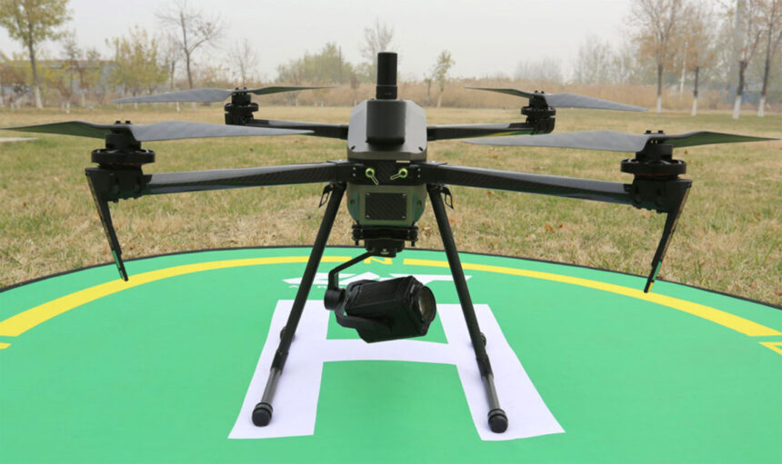 ZHT Aeroのクアッドコプタードローン「NAGA X4」は軽量かつ高強度。90分飛行可能でペイロードは3kg – DRONE