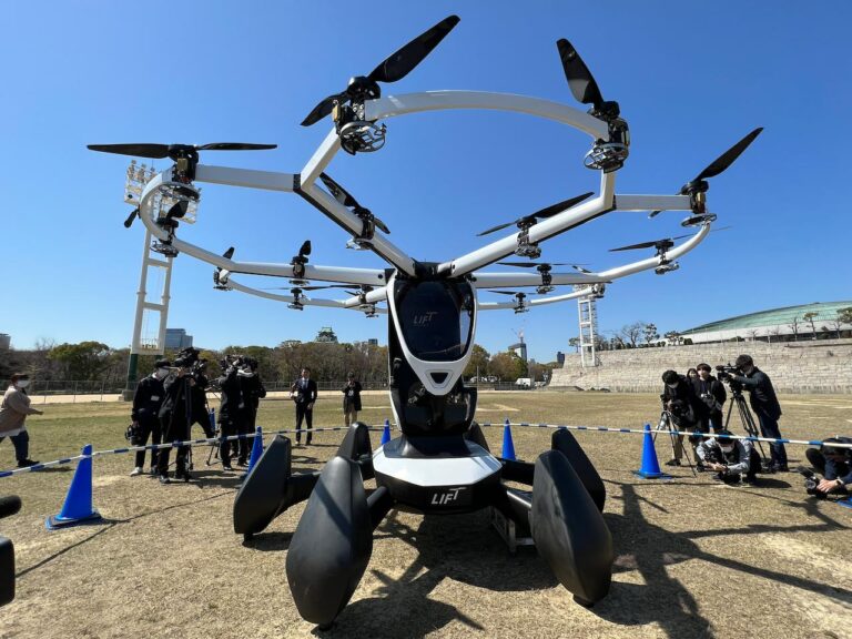 LIFT Japan、1人乗りeVTOL「HEXA」を2025大阪・関西万博期間中に発売へ – DRONE