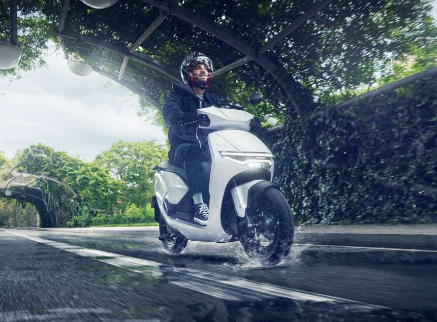 Honda、電動スクーター「CUV e:」の詳細を発表。最高速度83km/h、航続距離は70km以上 – DRONE.jp