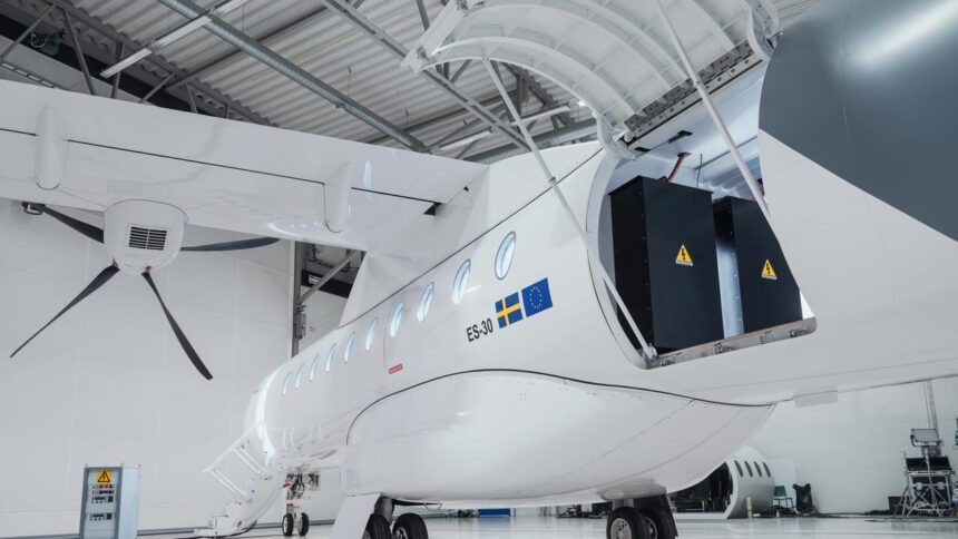 Heart Aerospace、30席ハイブリッド電気飛行機の初フルスケールデモ機「Heart X1」を発表 – DRONE