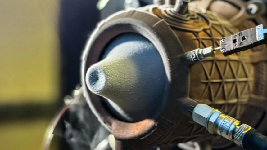 LEAP 71、AI設計による先進的なエアロスパイクロケットエンジンの点火試験に成功 – DRONE