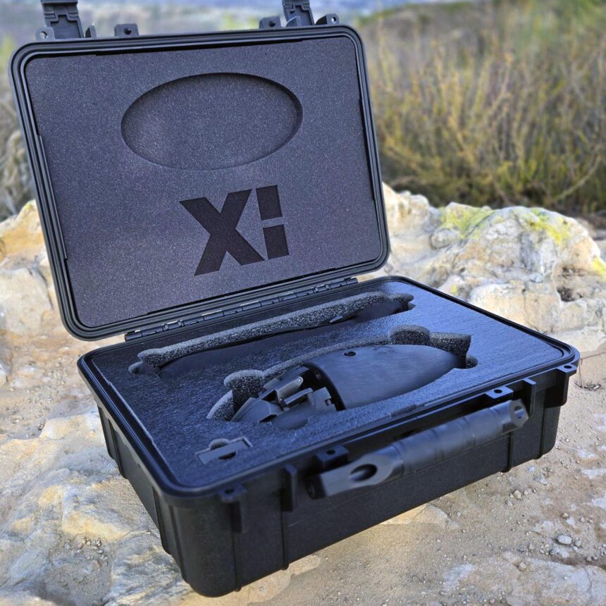 XDOWNのフットボール型ドローン「PSK」、投げるだけで翼が展開し最高時速250kmに到達 – DRONE