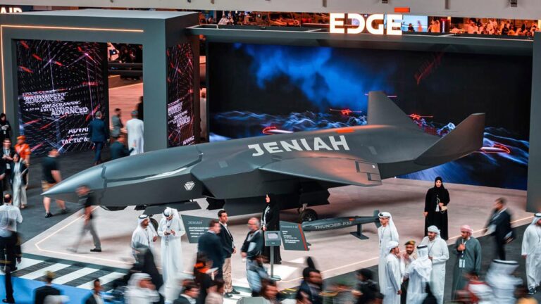 ADASI、ステルス戦闘無人機「JENIAH」を発表。ペイロードは480kg、最高速度は1,000km/hを超える – DRONE